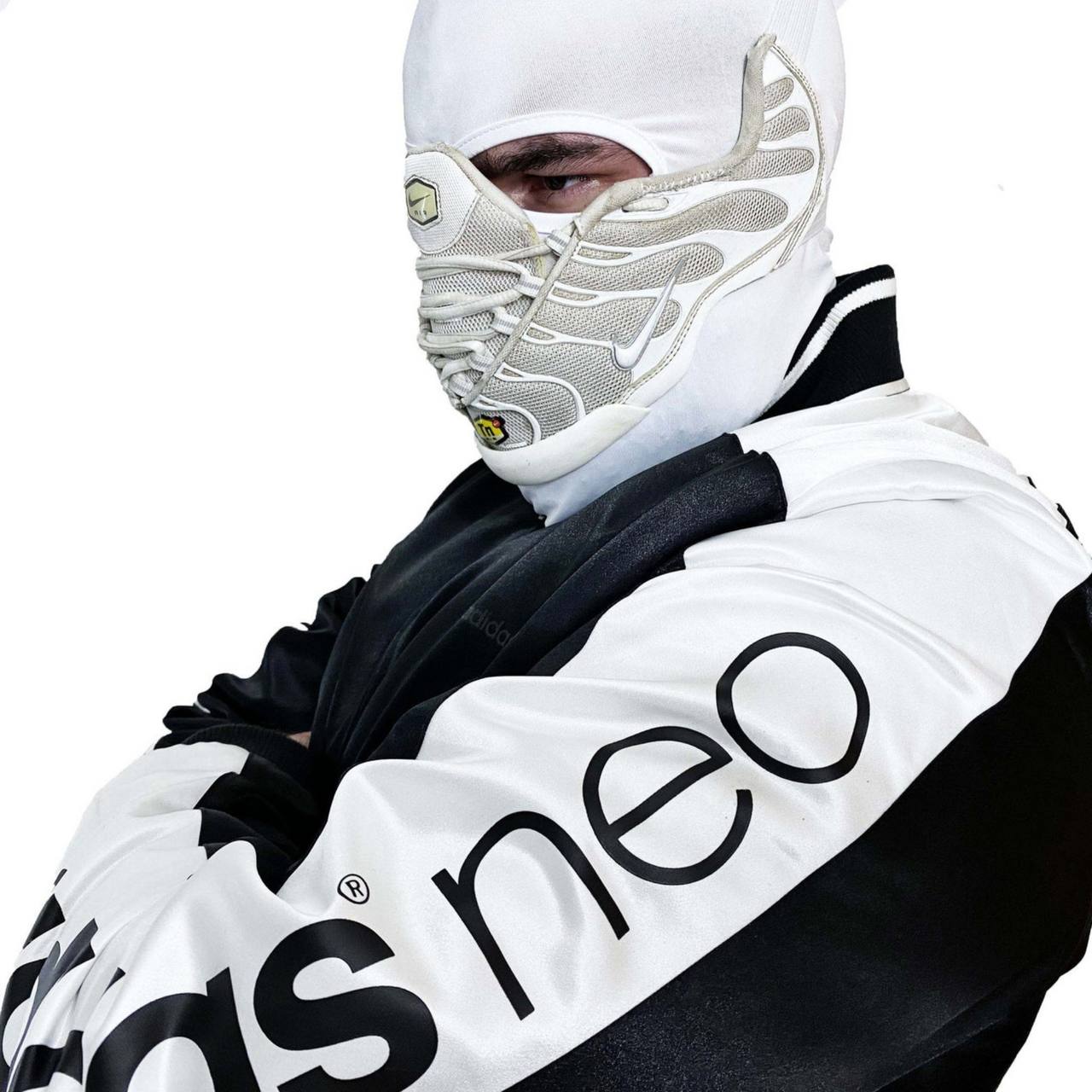 Sneakermask airmax tn white mask – CULTUREEDIT